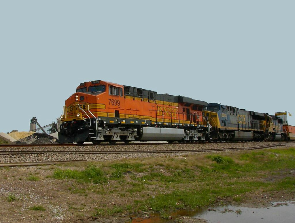 BNSF 7699